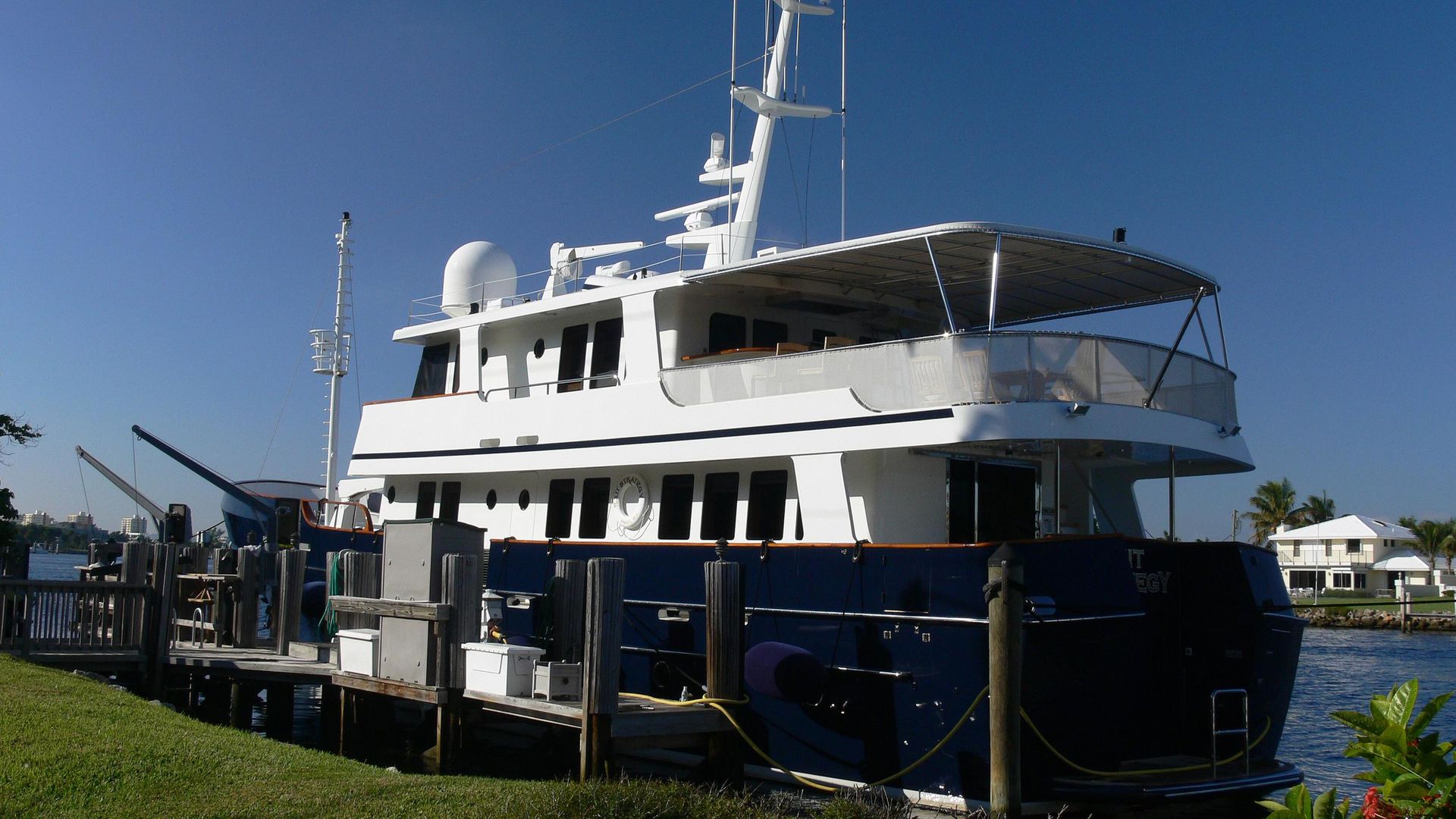 Doubleyou yacht (Cheoy Lee, 27.52m, 2000)